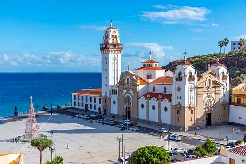 What are the top architectural landmarks in Tenerife?